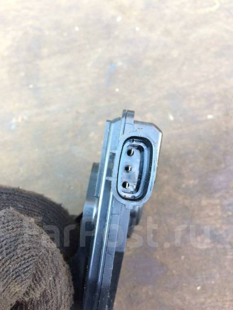 Замок двери багажника Toyota Noah ZRR70 купить в Иркутске по цене: 2 ...