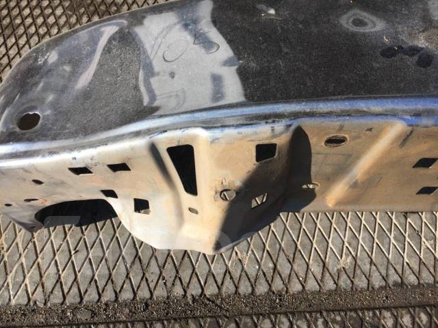 Бампер задний хром Toyota Tundra дефект купить во Владивостоке по цене ...