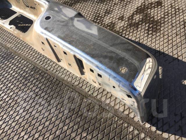 Бампер задний хром Toyota Tundra дефект купить во Владивостоке по цене ...
