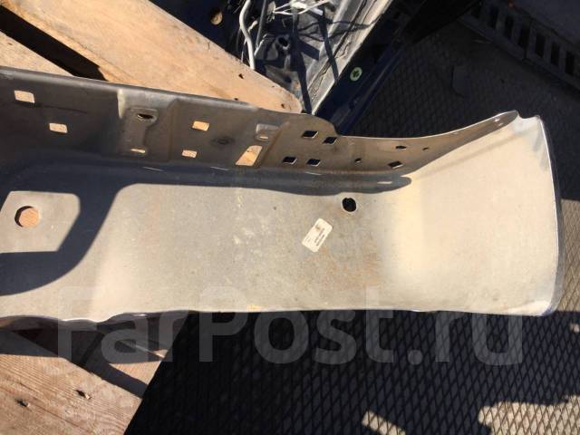 Бампер задний хром Toyota Tundra дефект купить во Владивостоке по цене ...