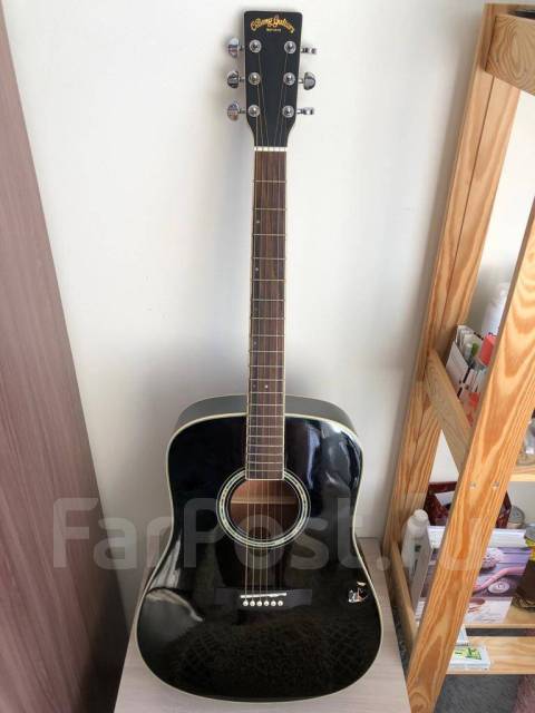 Продам гитару, б/у, в наличии. Цена: 3 000₽ во Владивостоке
