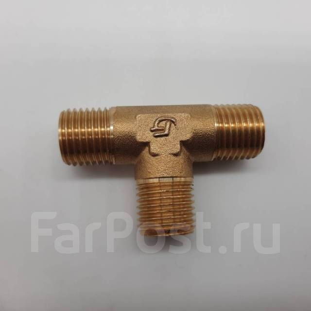 Тройник для компрессора, 3 наружные резьбы 1/4, новый, в наличии. Цена ...