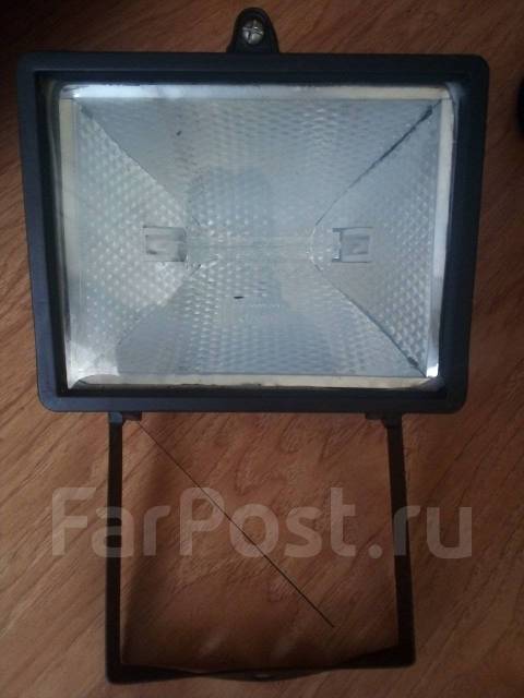 Продам галогеновый прожектор. 500W - Свет и электрика в Артеме