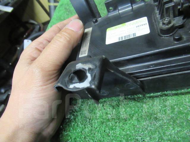 Эмблема решетки радиатора Lexus 53141-53010 под дистроник, радар купить ...