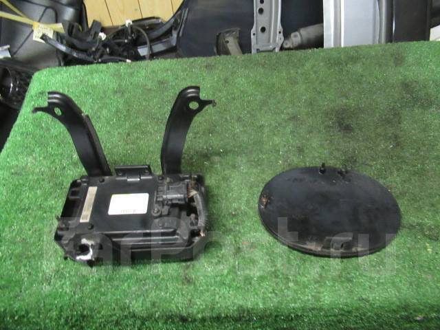 Эмблема решетки радиатора Lexus 53141-53010 под дистроник, радар купить ...