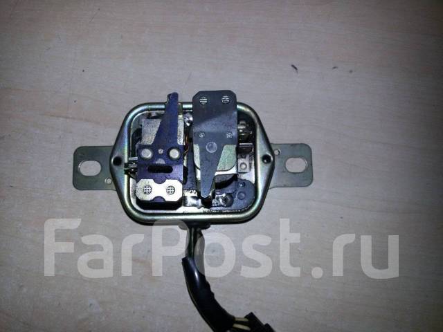 Реле генератора Toyota Lite Ace, Dyna, Corolla, Hiace, Land Cruiser ...