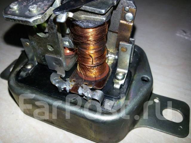 Реле генератора Toyota Lite Ace, Dyna, Corolla, Hiace, Land Cruiser ...