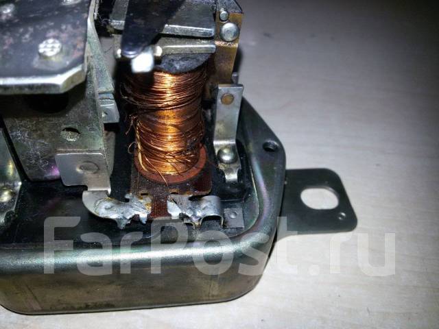 Реле генератора Toyota Lite Ace, Dyna, Corolla, Hiace, Land Cruiser ...