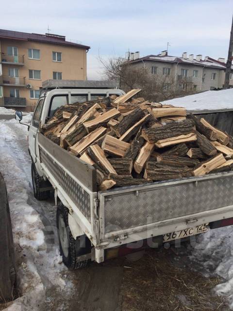 Продажа дров колотыми, чурками, в наличии. Цена: 5 500₽ в Уссурийске