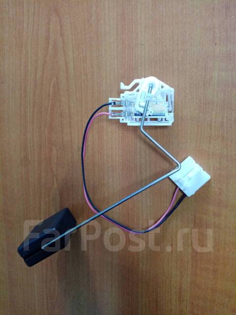 Датчик уровня топлива Toyota 83320-52181 купить в Хабаровске по цене: 1 ...