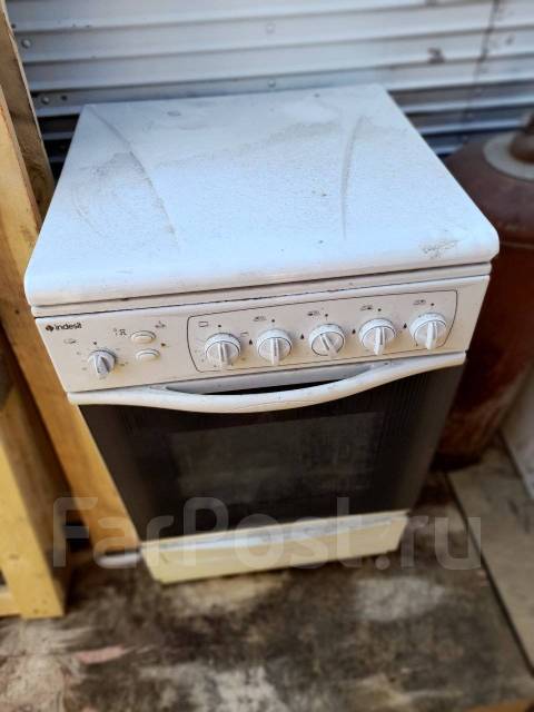 Продам газовые плиты, б/у, в наличии. Цена: 5 000₽ во Владивостоке