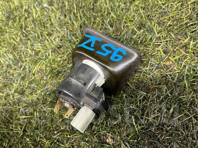 Прикуриватель перед в сборе Land Cruiser Prado KZJ95 162000km купить во ...