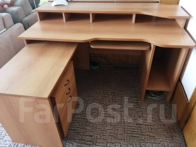Комплект хорошей мебели для офиса или дома, б/у, в наличии. Цена: 13 ...
