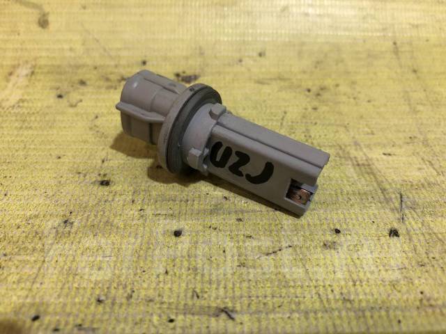 Патрон лампы W5W Toyota Land Cruiser купить в Новосибирске по цене: 660 ...