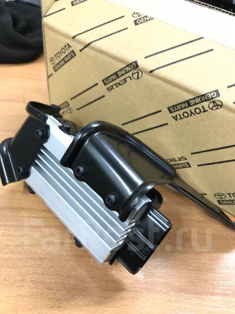 Блок управления топливным насосом 8957060160 в наличии новый оригинал ...