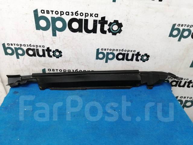 Уплотнитель крыла левый сверху под капотом (53806-60020) Toyota Land ...