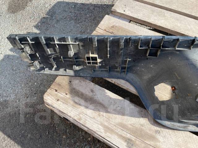 Накладка на бампер Toyota Tundra 2007-2013 купить во Владивостоке по ...