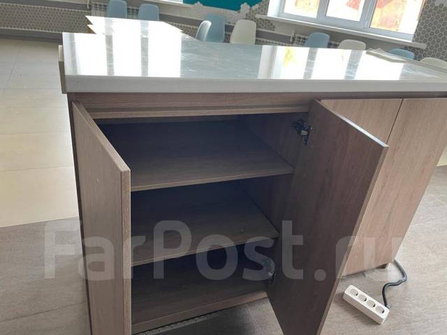 Продаётся островок кухонный, новый, в наличии. Цена: 25 000₽ во ...