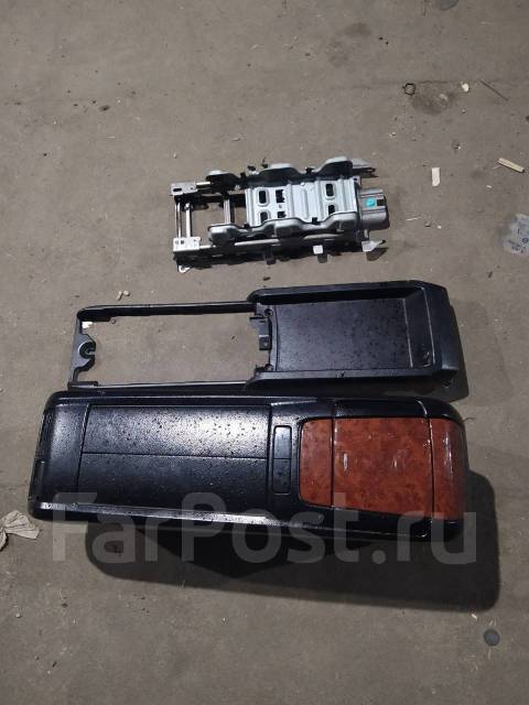 Бардачок подлокотник Toyota Harrier купить во Владивостоке по цене: 5 ...