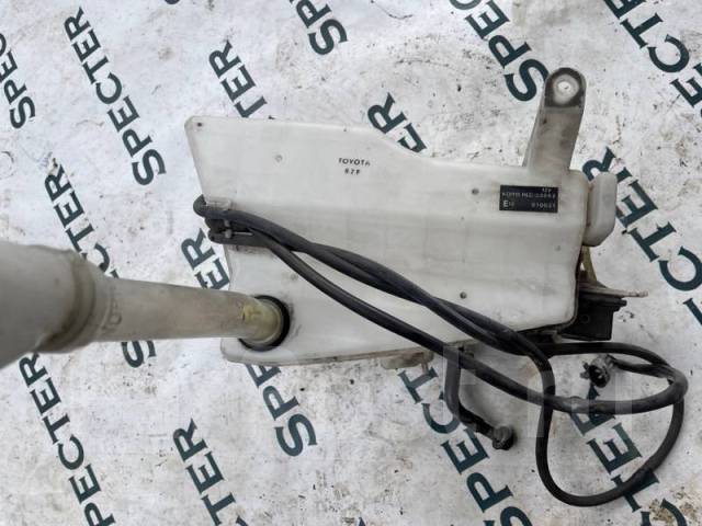 Бачок омывателя Toyota Land Cruiser 2004 8535560160 100 2UZ купить во ...