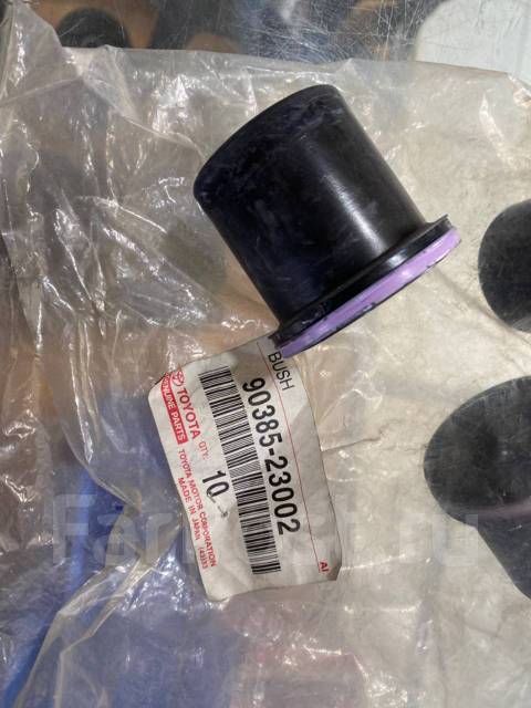 Втулка рессоры оригинал Toyota Dyna RR, задняя купить в Барнауле по ...