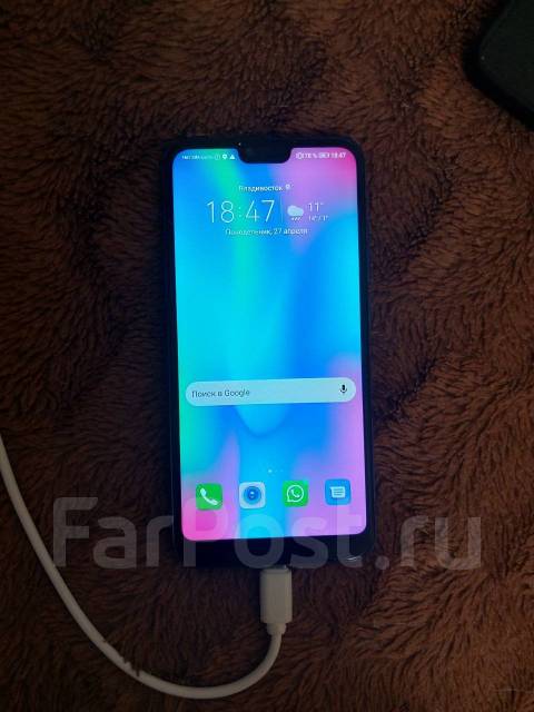 Телефон Honor 10 - Смартфоны и сотовые телефоны во Владивостоке