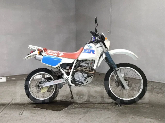 Honda XLR 250R, 1982 - Продажа мотоциклов во Владивостоке