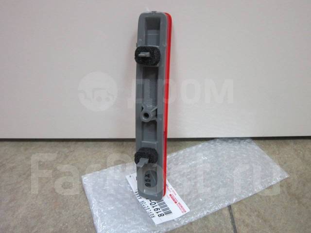 Правый катафот Toyota Prius Alpha / Noah/Voxy 80 (оригинал новый ...