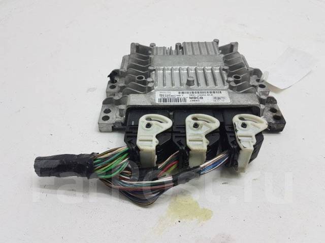 Блок управления двигателем Ford Focus 1704092 купить в Москве по цене ...