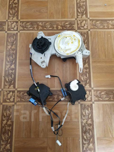 Сервопривод заслонки печки Toyota Camry AVV50 купить во Владивостоке по ...