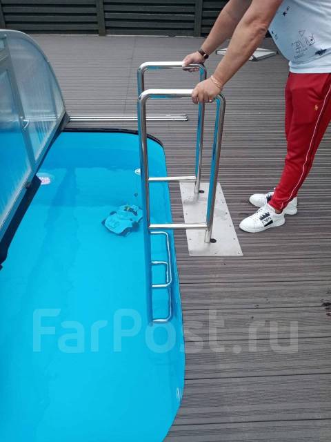 Лестница для бассейна, новый, в наличии. Цена: 45 000₽ во Владивостоке