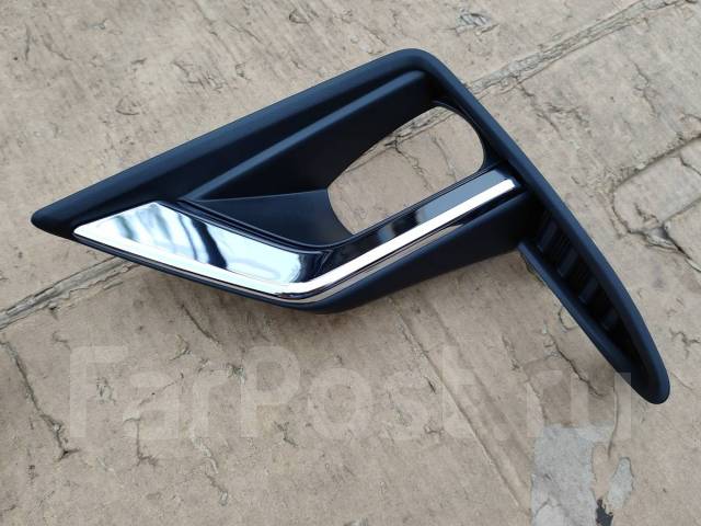 Рамка туманки (пластик бампера) Toyota Land Cruiser Prado 150 (2017 ...