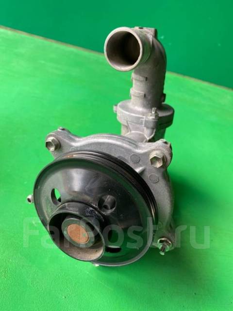 Помпа Водяная Toyota Crown 2013 1610039575 AWS210 2AR-FSE купить во ...