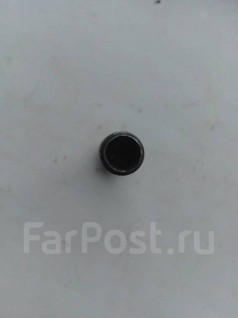 Болт крышки коренного подшипника K4M 697 купить в Красноярске по цене ...