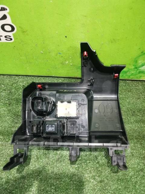 Кнопка пуска двигателя Toyota Tank M900A 1KRFE купить во Владивостоке ...