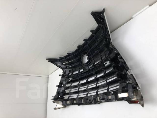 Решетка радиатора Lexus LX 570 [5310160570] купить в Тюмени по цене: 28 ...