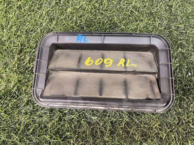 Клапан вентиляции задний левый Toyota VOXY AZR65 [AziaParts] 609 купить ...