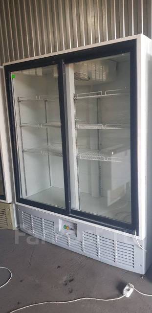 Шкаф холодильный, б/у, в наличии. Цена: 70 000₽ во Владивостоке