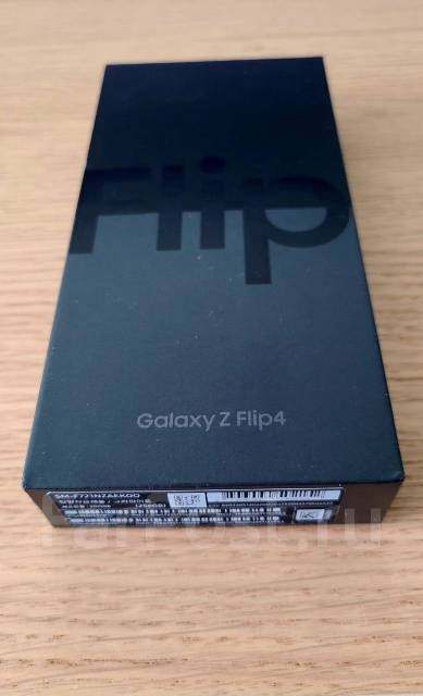 Samsung Galaxy Z Flip 4 - Смартфоны и сотовые телефоны во Владивостоке
