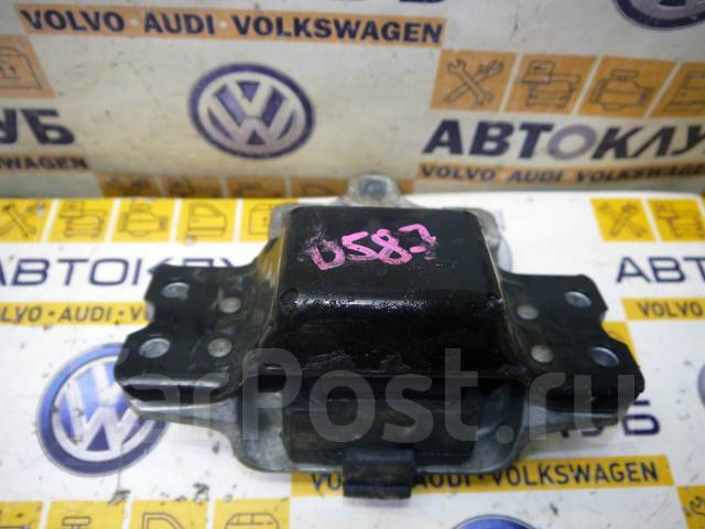 Подушка двигателя левая VW Тигуан Пассат B7 Б7 [3C0199555AE] купить в ...