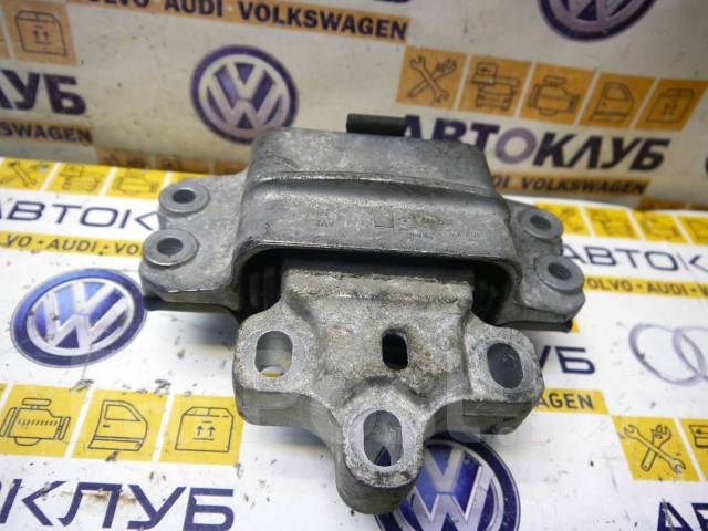 Подушка двигателя левая VW Тигуан Пассат B7 Б7 [3C0199555AE] купить в ...