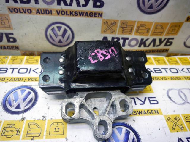 Подушка двигателя левая VW Тигуан Пассат B7 Б7 [3C0199555AE] купить в ...