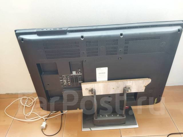 Телевизор Sharp 94 см торг уместен, LCD (ЖК), 37", б/у, в наличии. Цена: 9 000₽ во Владивостоке