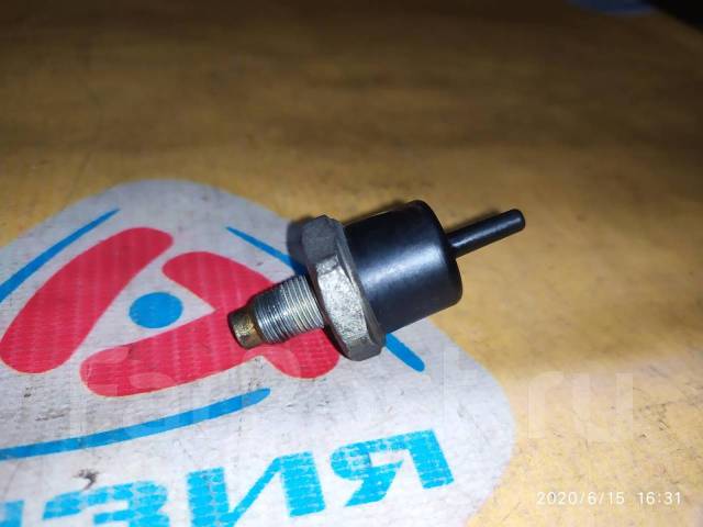 Клапан вакуумный / Фильтр картерных газов Toyota Caldina/Corona/Corolla ...