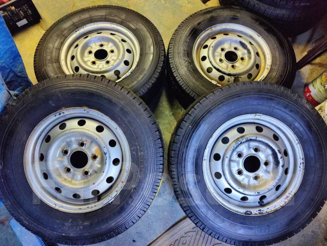 Колеса TOYO 185/80 R14 LT - Колёса во Владивостоке