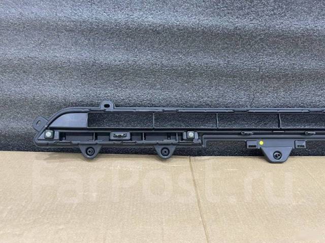 Решетка бампера нижняя Toyota Land Cruiser 2021—н. в. 5310260030 Toyota ...