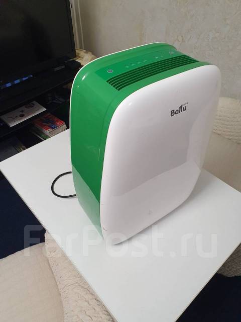 Осушитель Ballu BDH-20L. Не рабочий, б/у, в наличии. Цена: 2 000₽ во Владивостоке