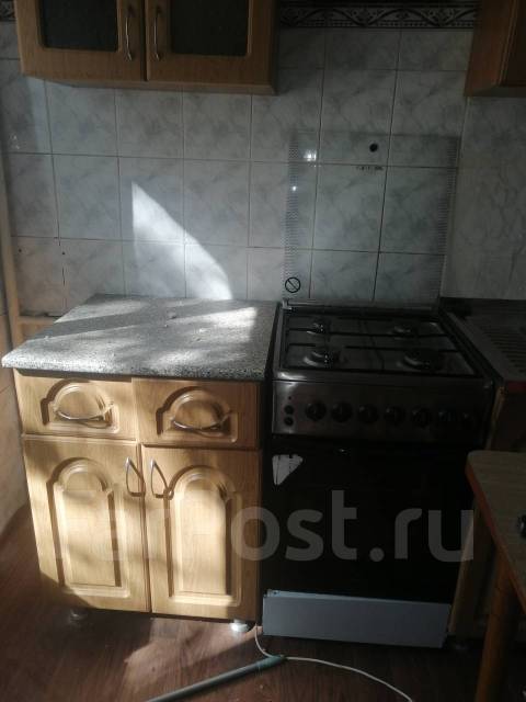 Продам газовую плиту - Кухонные печи и вытяжки в Хабаровске