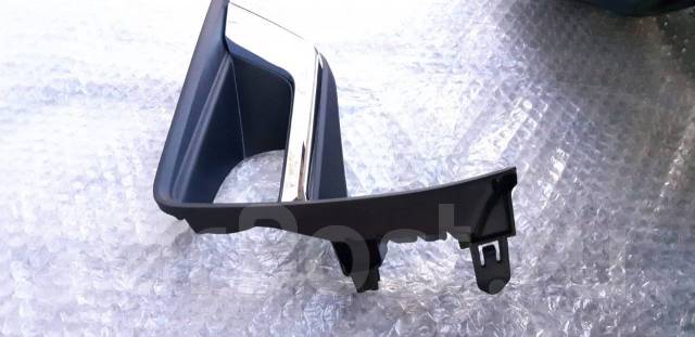 Накладка противотуманной фары правая Toyota Land Cruiser Prado 150 ...