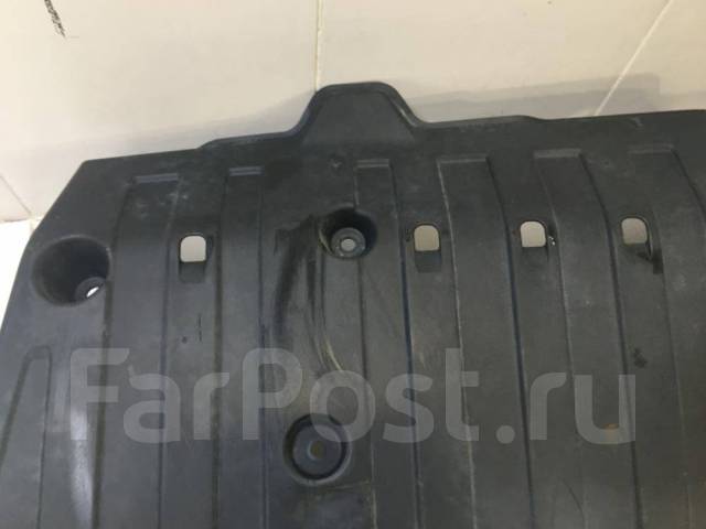 Защита днища кузова правая Honda CR-V 4 RM4 [74604T0AA00] купить в ...